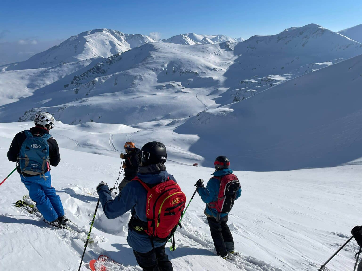 Off-piste catski i Nordmakedonien med De Brede Planker!